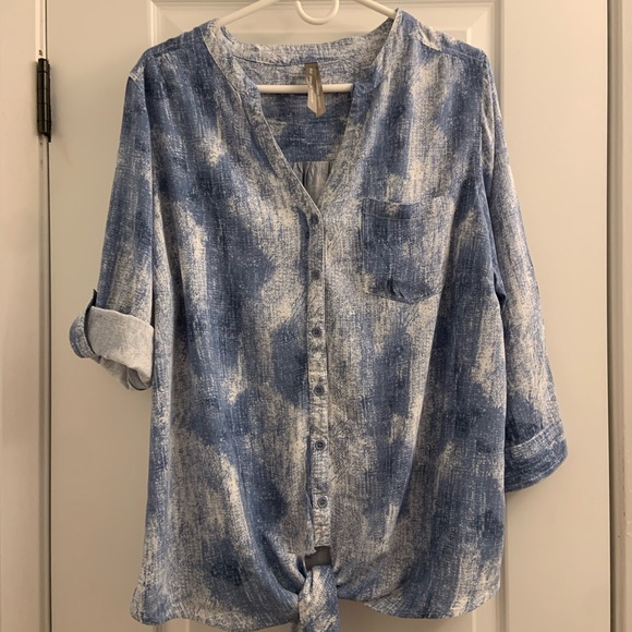 Penningtons | Tops | Penningtons Denim Blue And White Textured Shirt ...